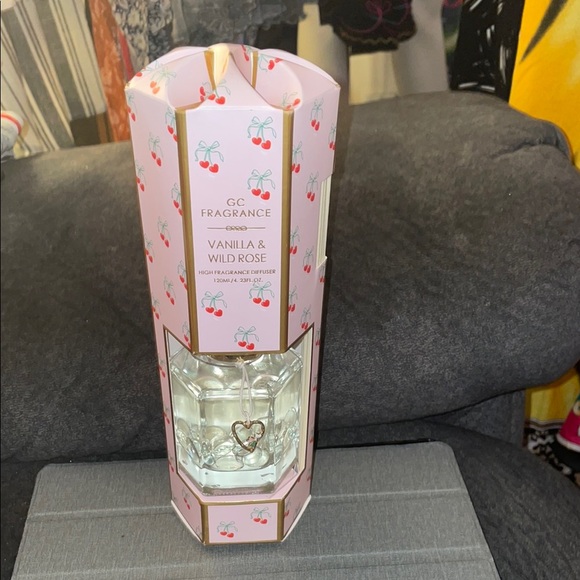 Accents | Gc Fragrance Vanilla Wild Rose Diffuser | Poshmark